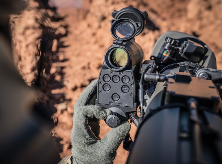Aimpoint renueva el contrato de sistemas de control de tiro para las ...